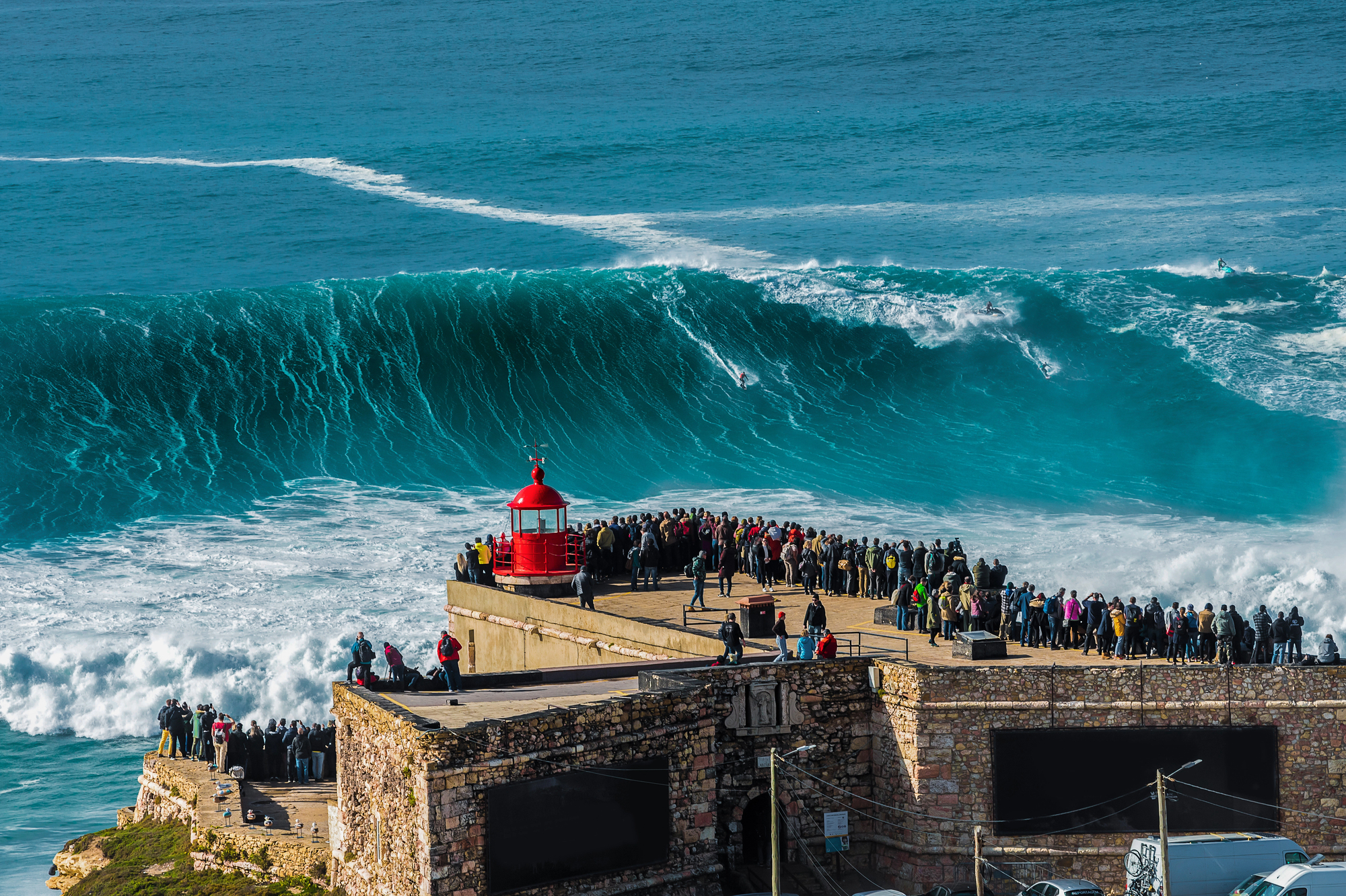 Canhão da Nazaré: a mina de ouro do surf mundial